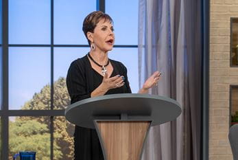 joyce meyer still preaching